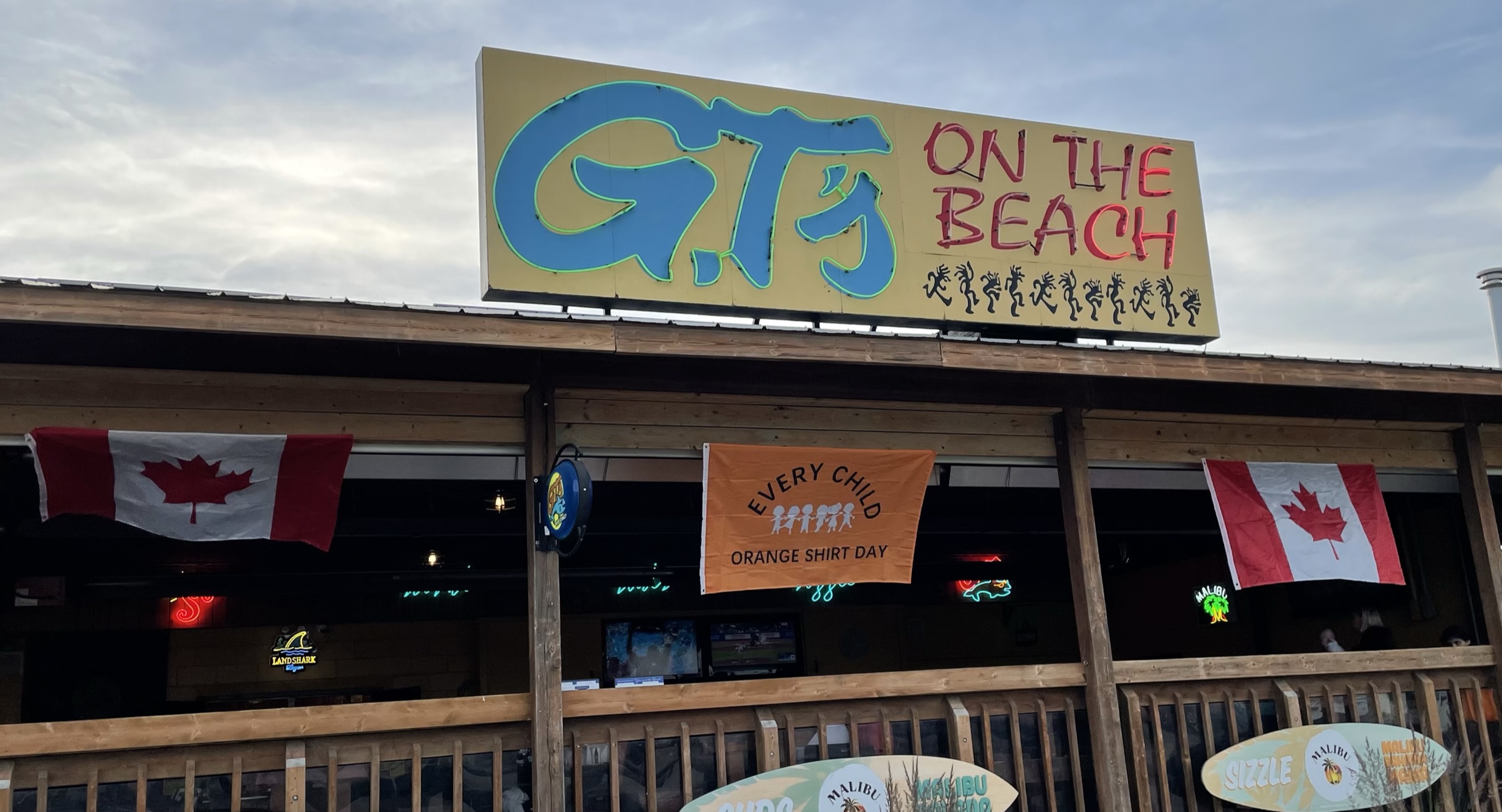 Food Menu – GTs on the Beach